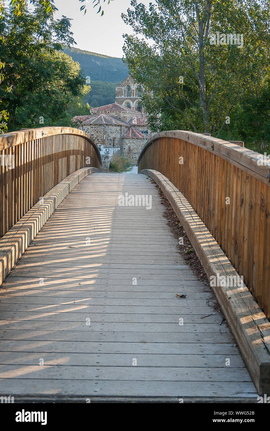 Spain. Bridge of San Salvador de Cantamuda. Palencia Stock Photo - Alamy