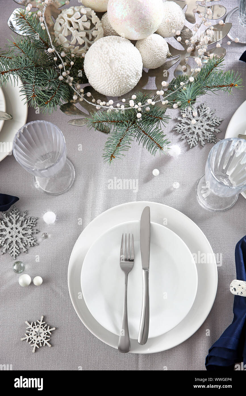Festive table setting for Christmas dinner, top view Stock Photo - Alamy