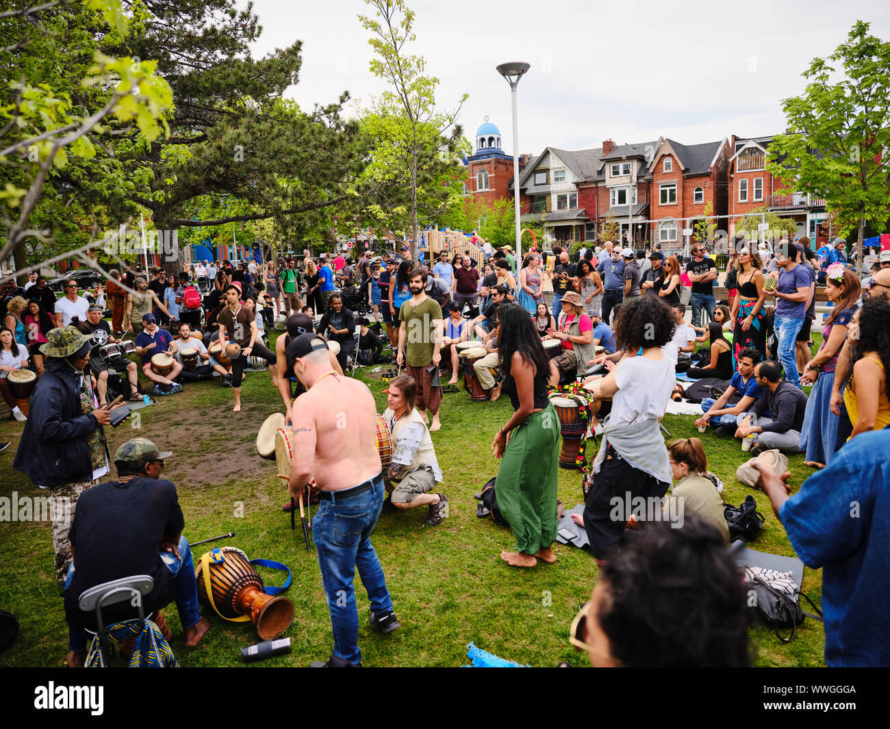 Kensington park activities hi-res stock photography and images - Alamy