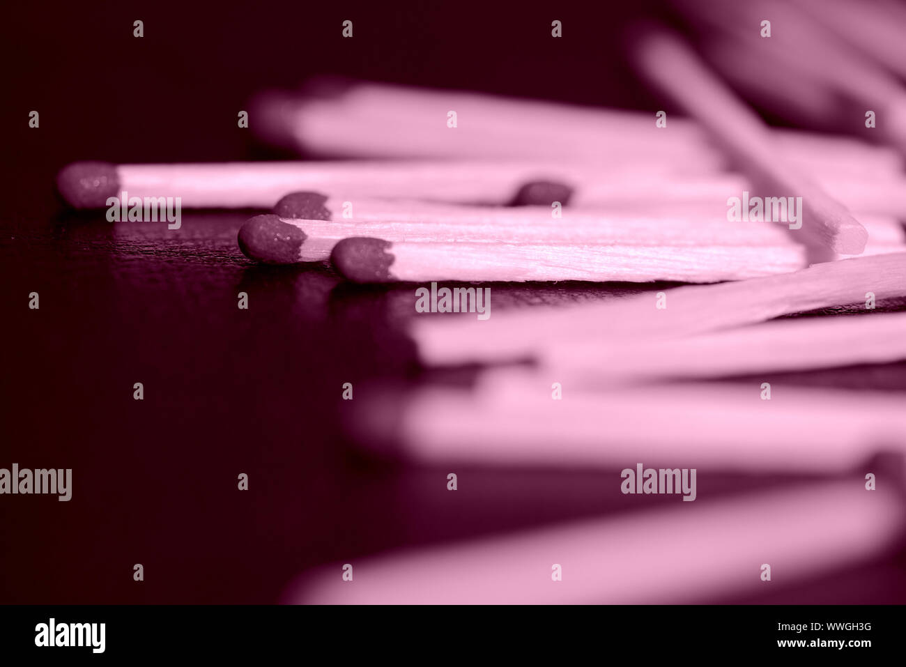 Dark pink flame hi-res stock photography and images - Alamy