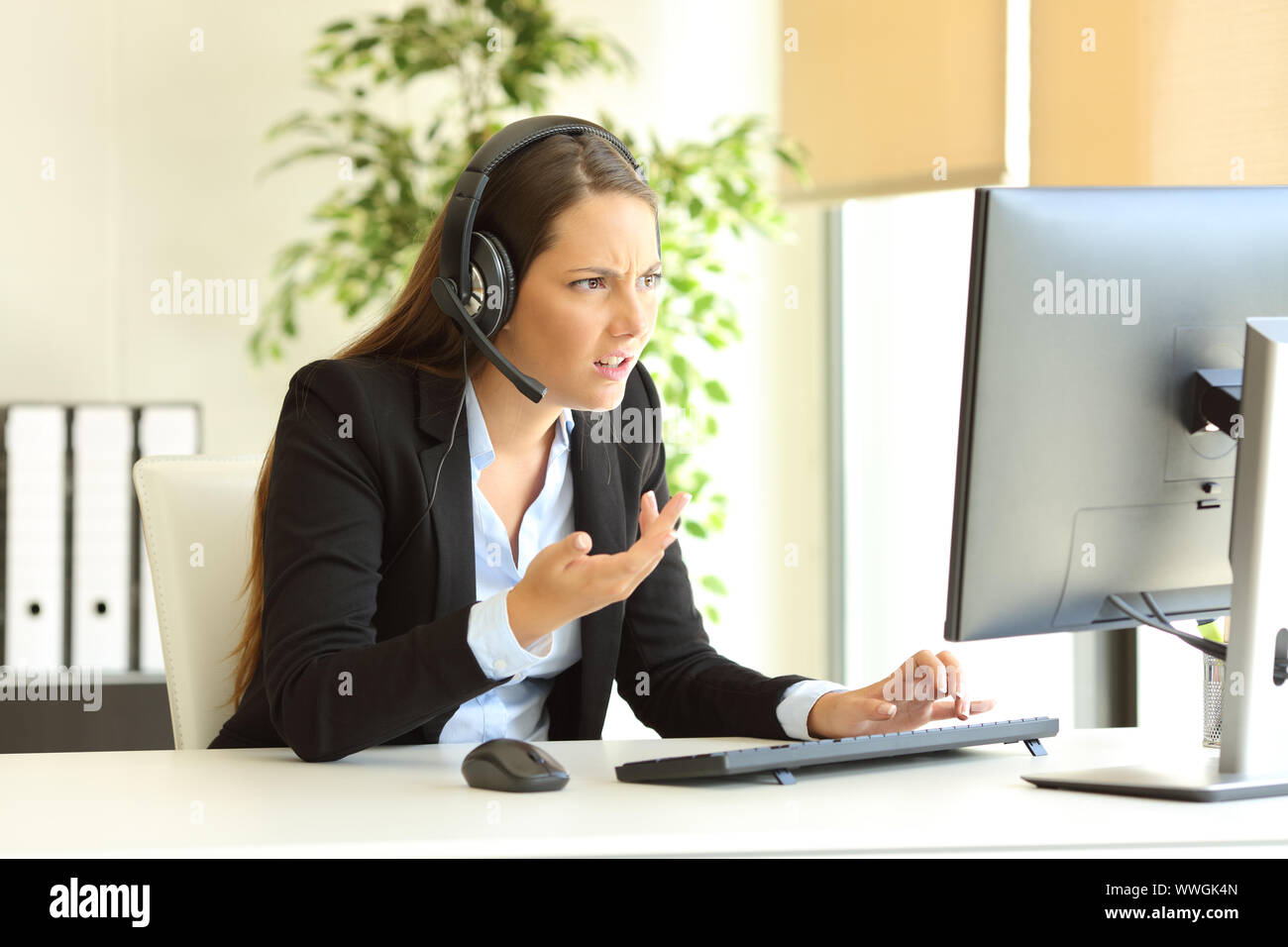 Telecommunication telemarketer hi-res stock photography and images - Alamy