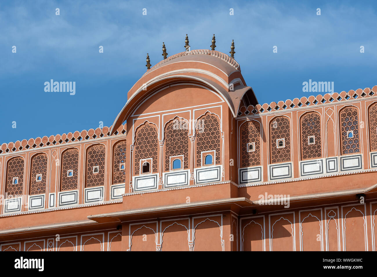 Hawa Mahal, pink palace of winds in old city Jaipur, Rajasthan, India ...