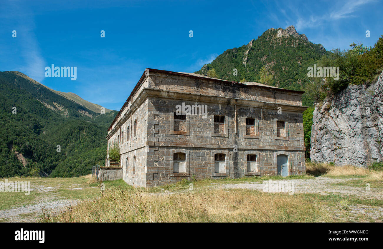 an old stone building in the mountain Stock Photo - Alamy