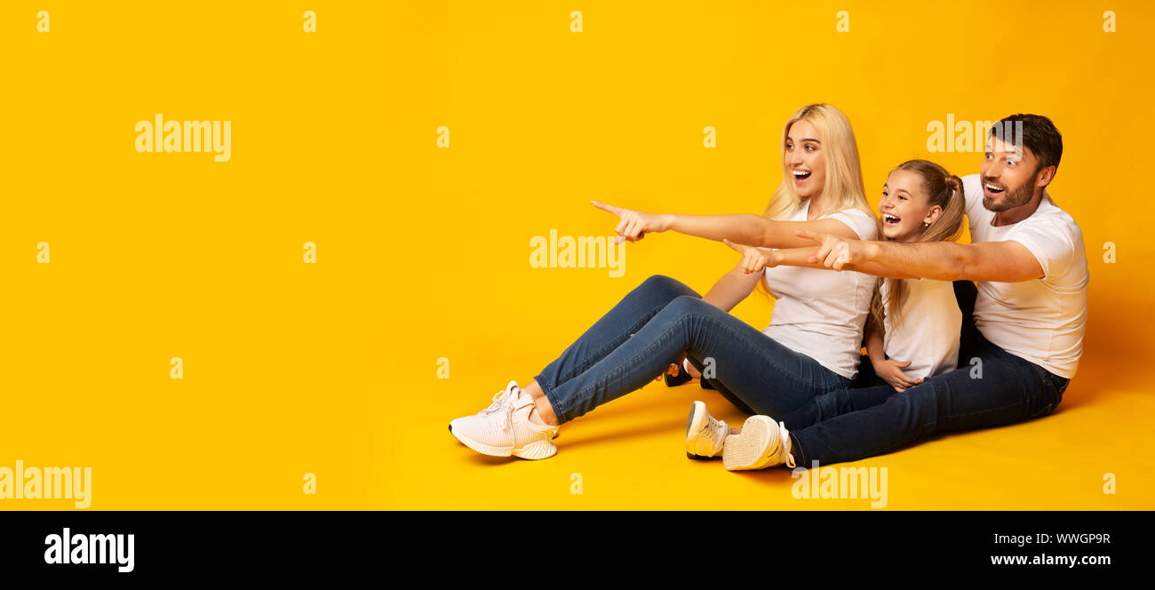 Pointing fingers child and adult hi-res stock photography and images ...