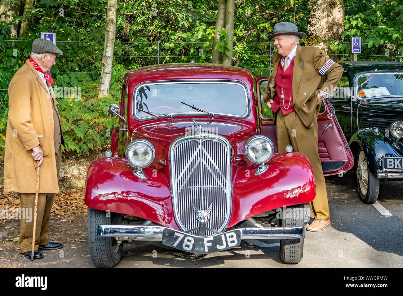 Nineteen forties car hi-res stock photography and images - Alamy
