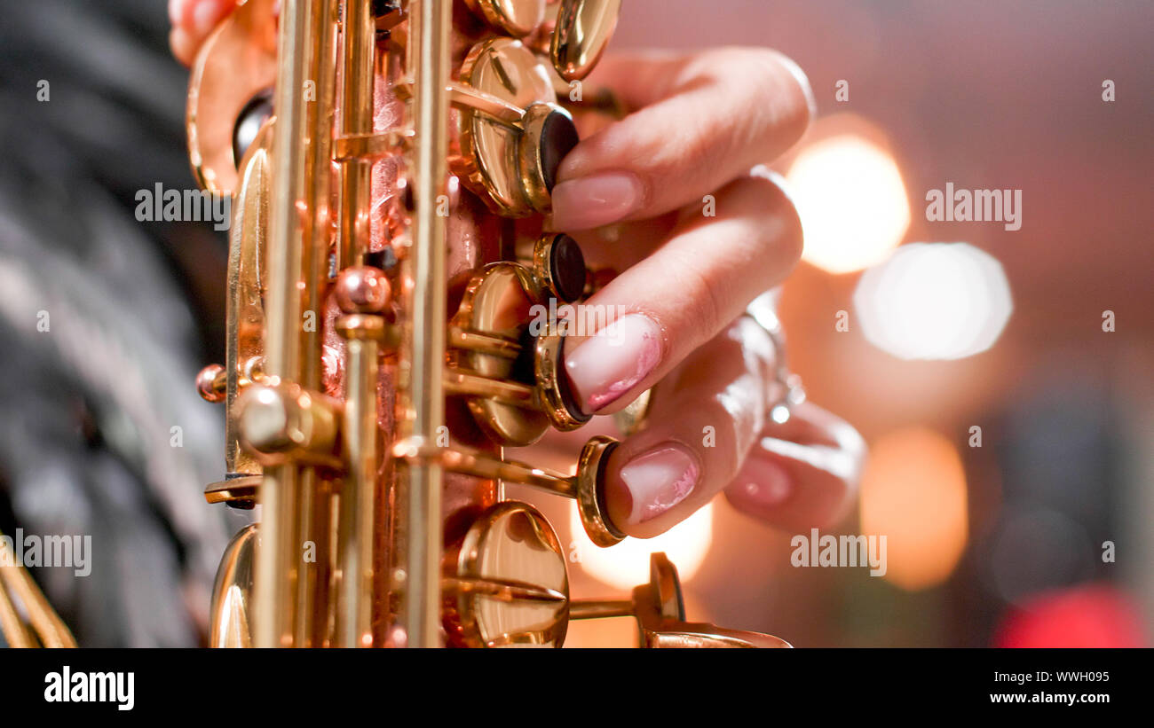 Sining woman hi-res stock photography and images - Alamy