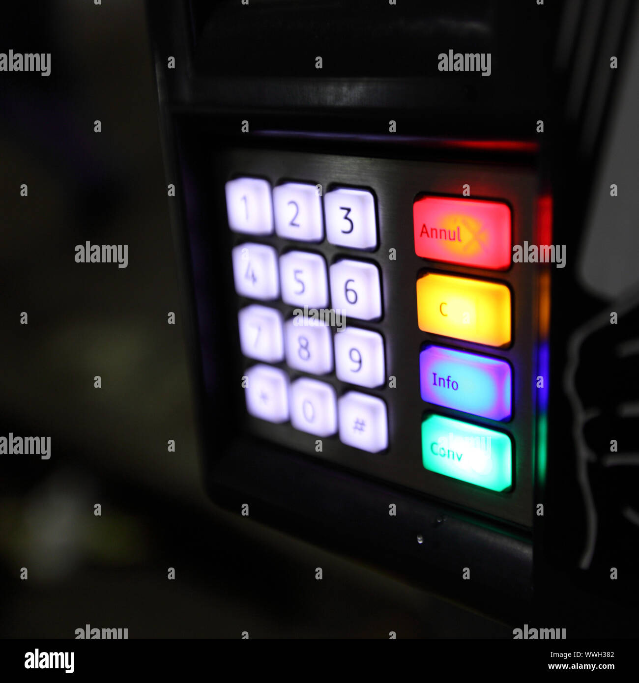 System log electronic computer hi-res stock photography and images - Alamy