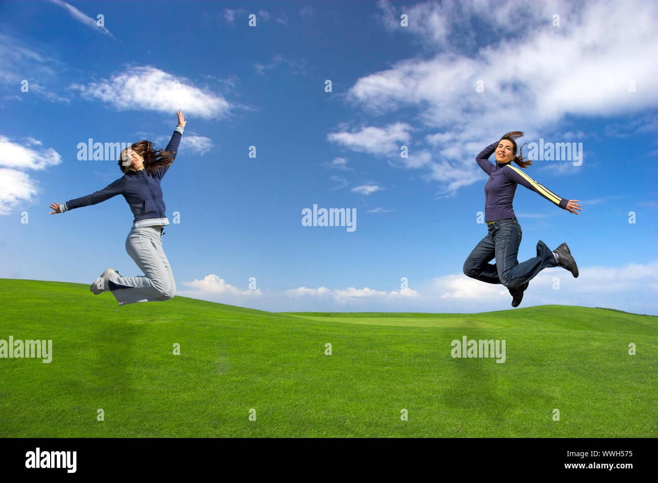 Womans high jump hi-res stock photography and images - Alamy