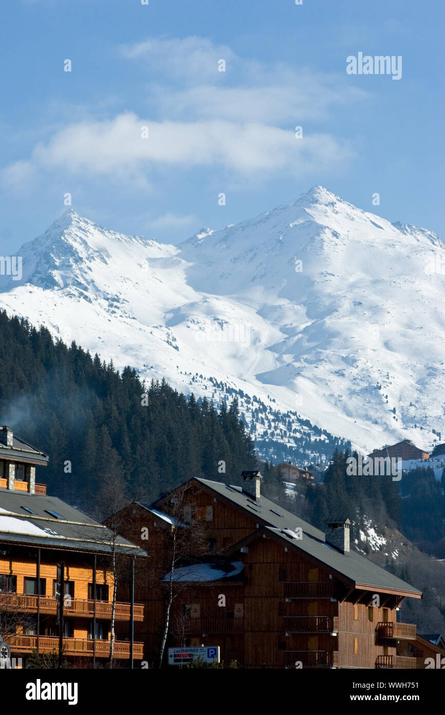 Meribel chalet hi-res stock photography and images - Alamy