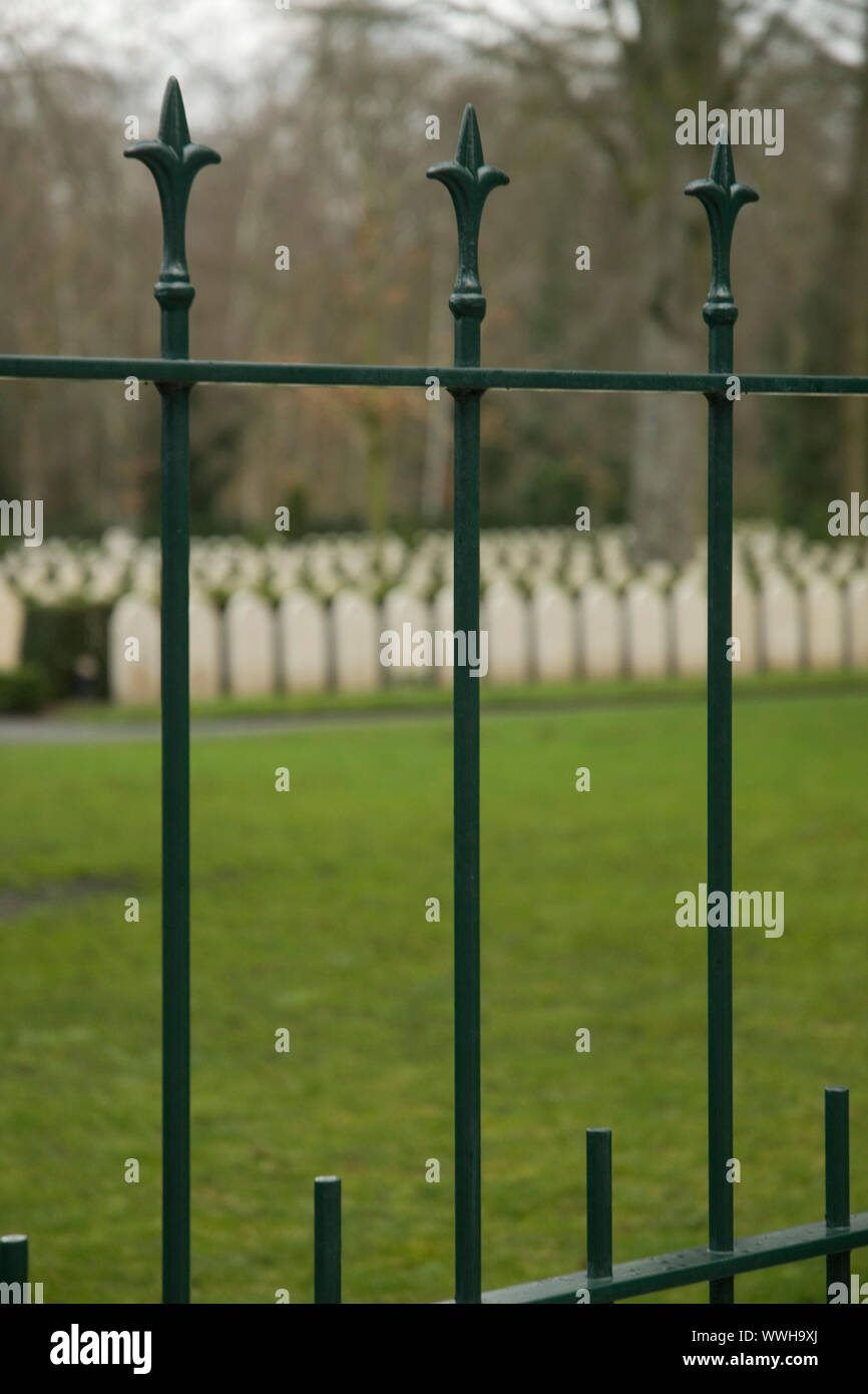 Identical graves hi-res stock photography and images - Alamy