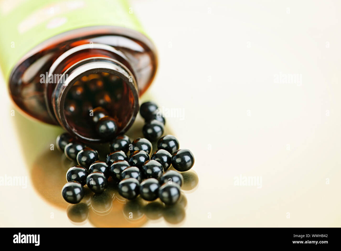 Chinese patent medicine hi-res stock photography and images - Alamy