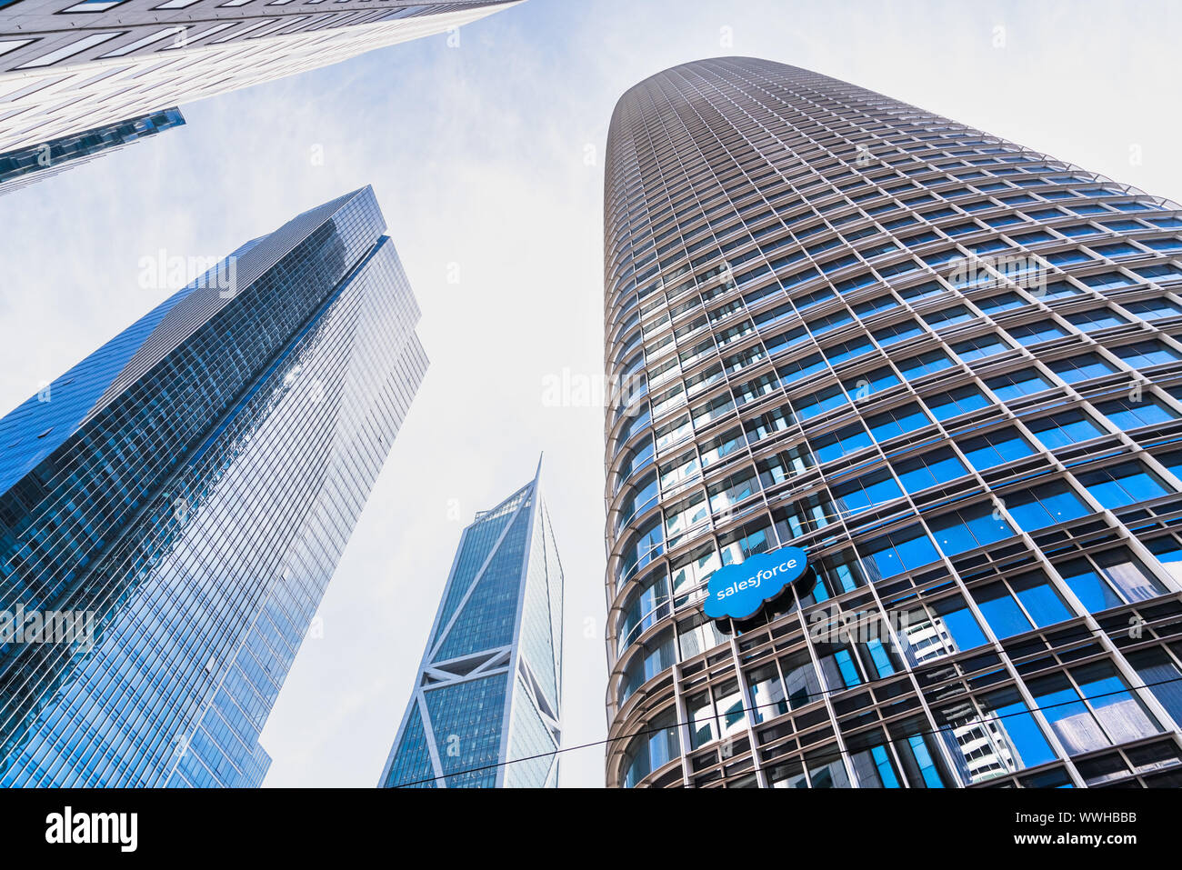 Salesforce corporate headquarters hi-res stock photography and images ...