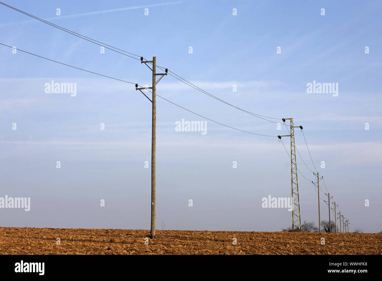 Transmission lines hi-res stock photography and images - Alamy