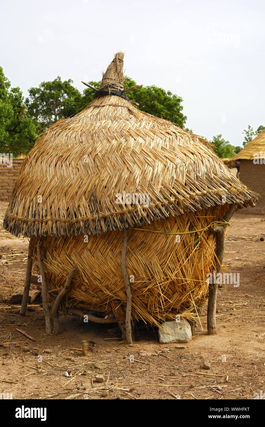 Grain storage africa hi-res stock photography and images - Alamy