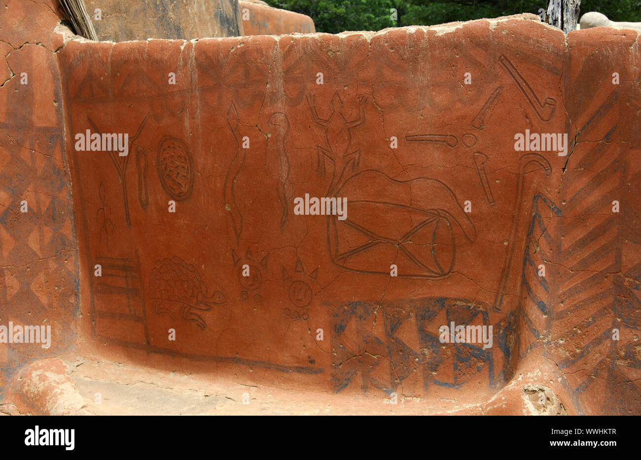 Traditional frescoes on the houses, Tiebele Stock Photo - Alamy