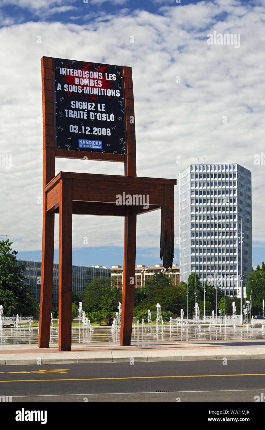 Handicap international hi-res stock photography and images - Alamy