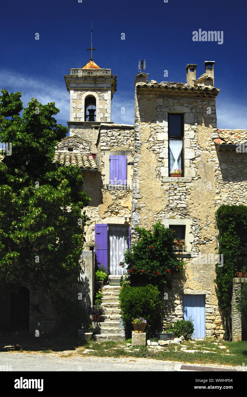 Summer house in Provence, France Stock Photo - Alamy