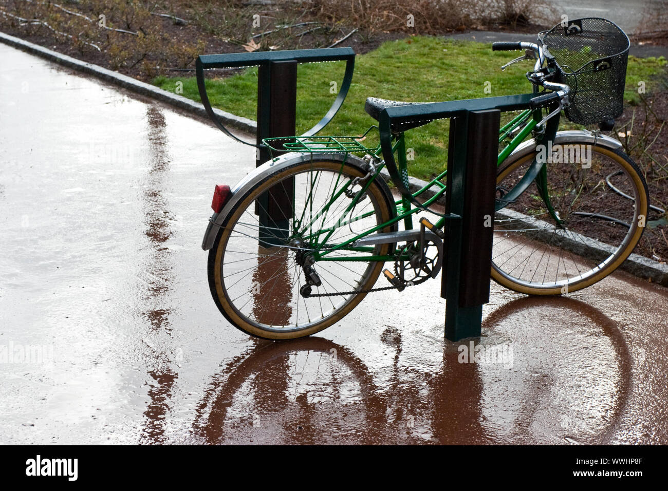 Rainy day in annecy hi-res stock photography and images - Alamy