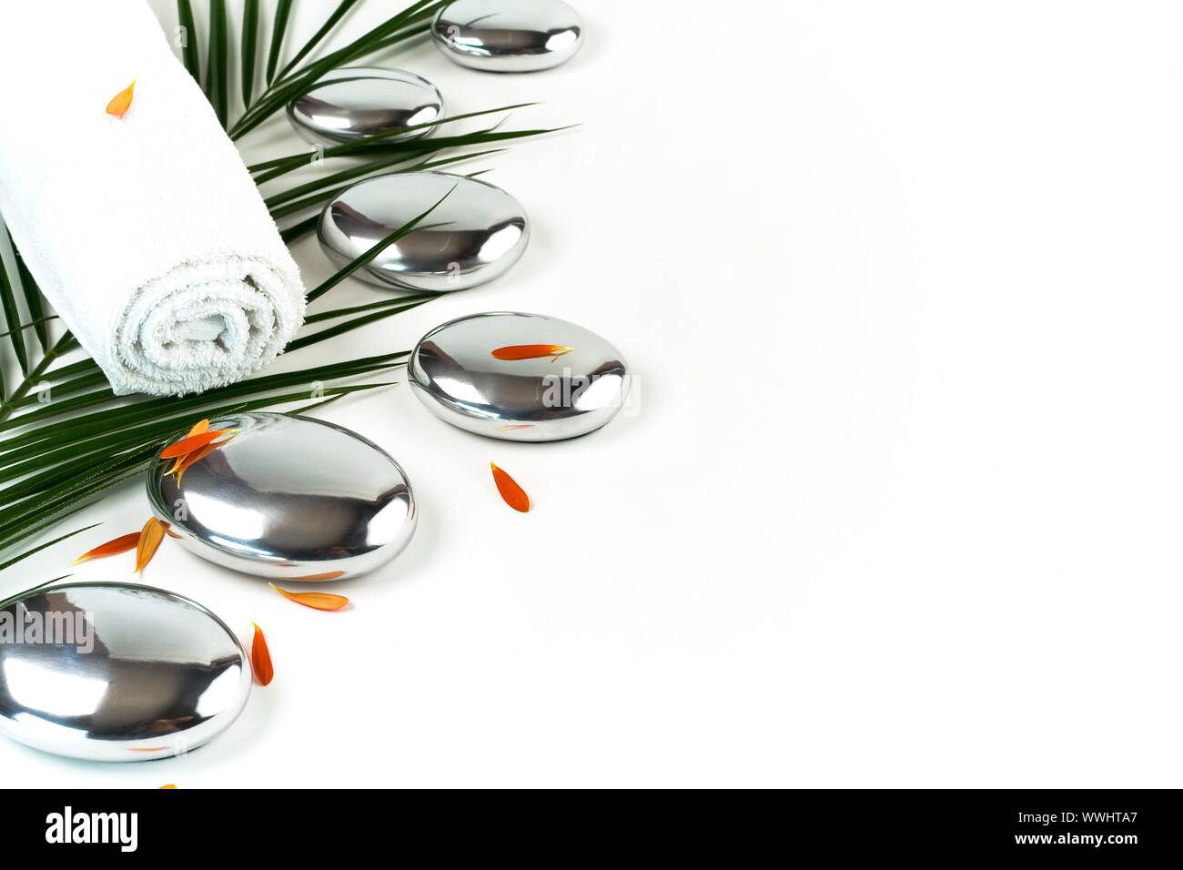 Metal and pebbles hi-res stock photography and images - Alamy