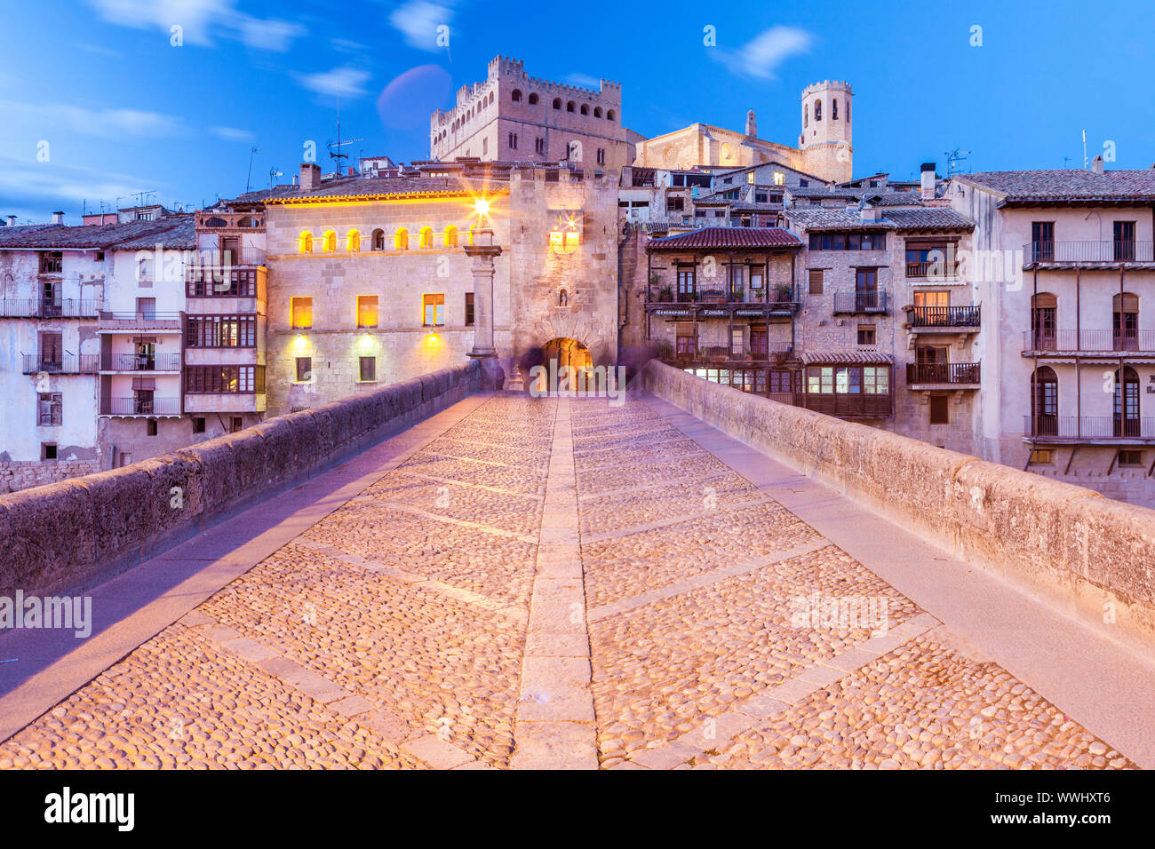 Castillo de valderrobres hi-res stock photography and images - Alamy