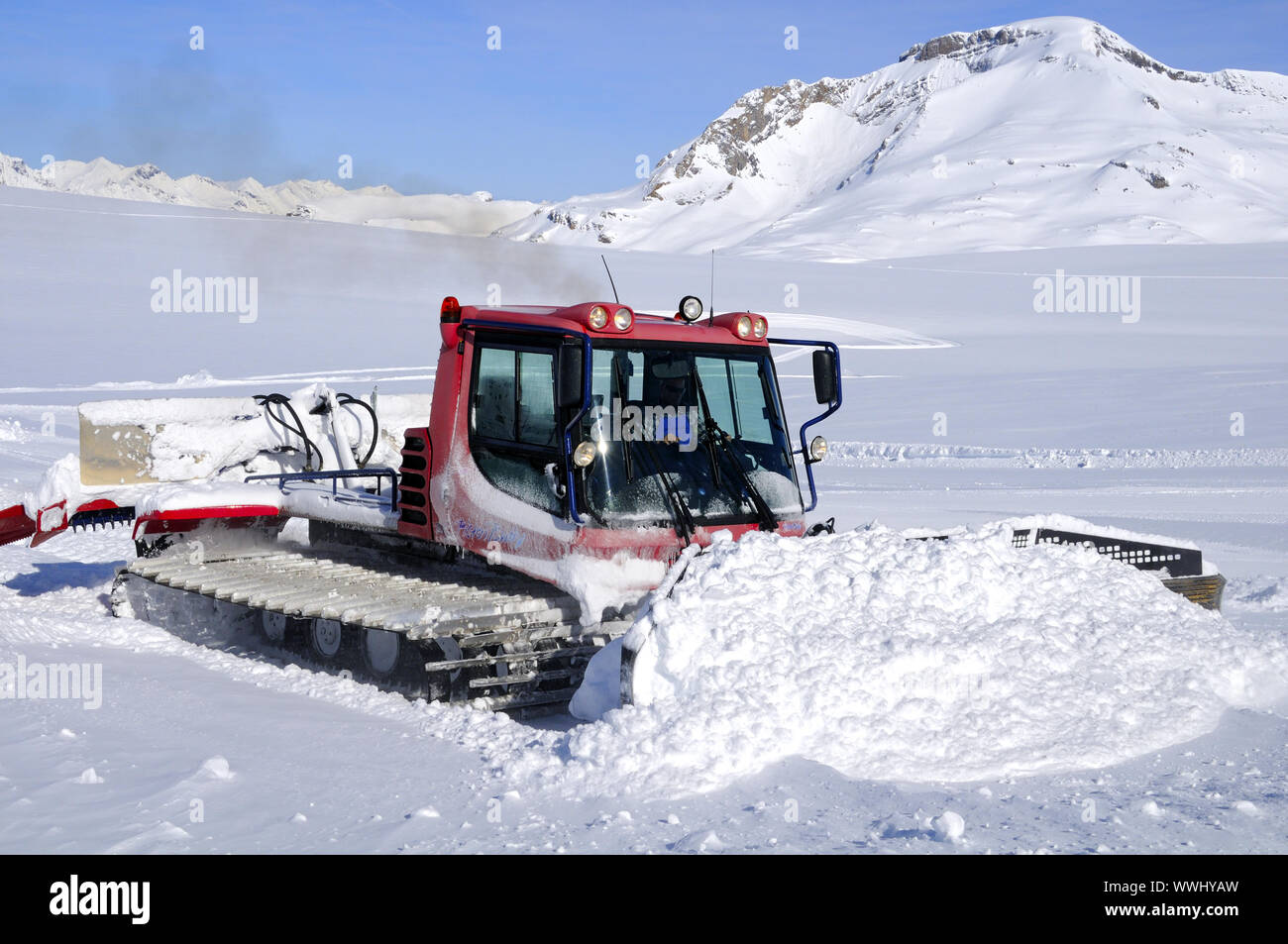 Pistenbully hi-res stock photography and images - Alamy