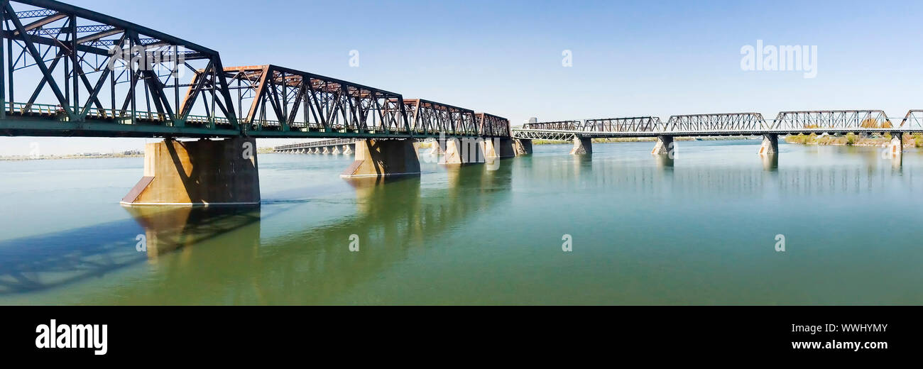 Victoria bridge in Montreal city Quebec Canada Stock Photo - Alamy