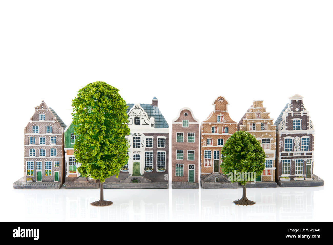 Amsterdam netherlands canal houses Cut Out Stock Images & Pictures - Alamy