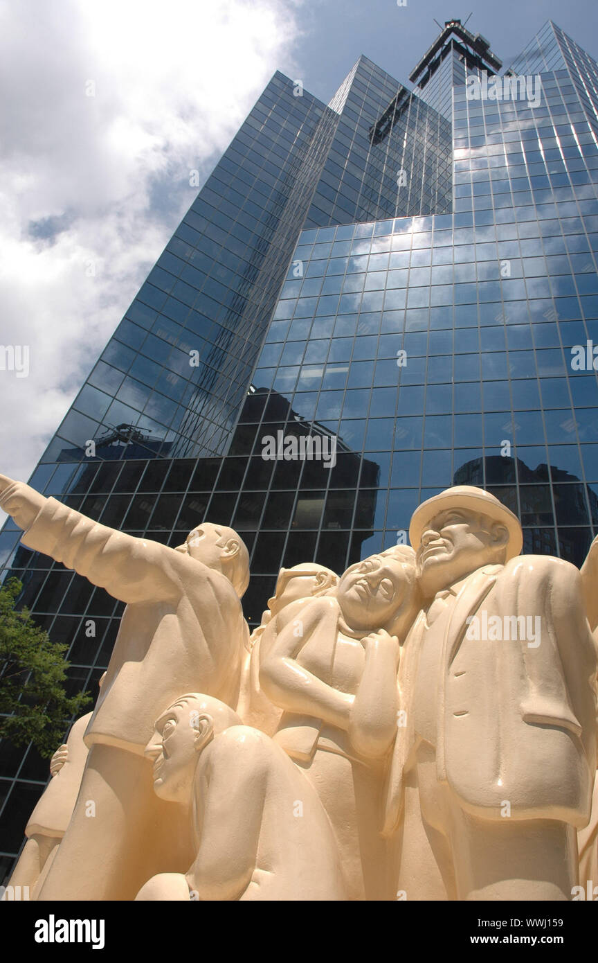 Rectangle glass statue hi-res stock photography and images - Alamy