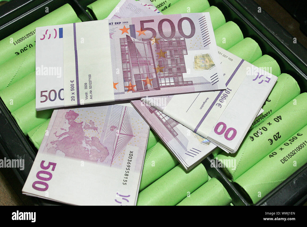 $500 money hi-res stock photography and images - Alamy