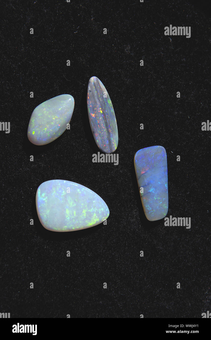Australia opals hi-res stock photography and images - Alamy