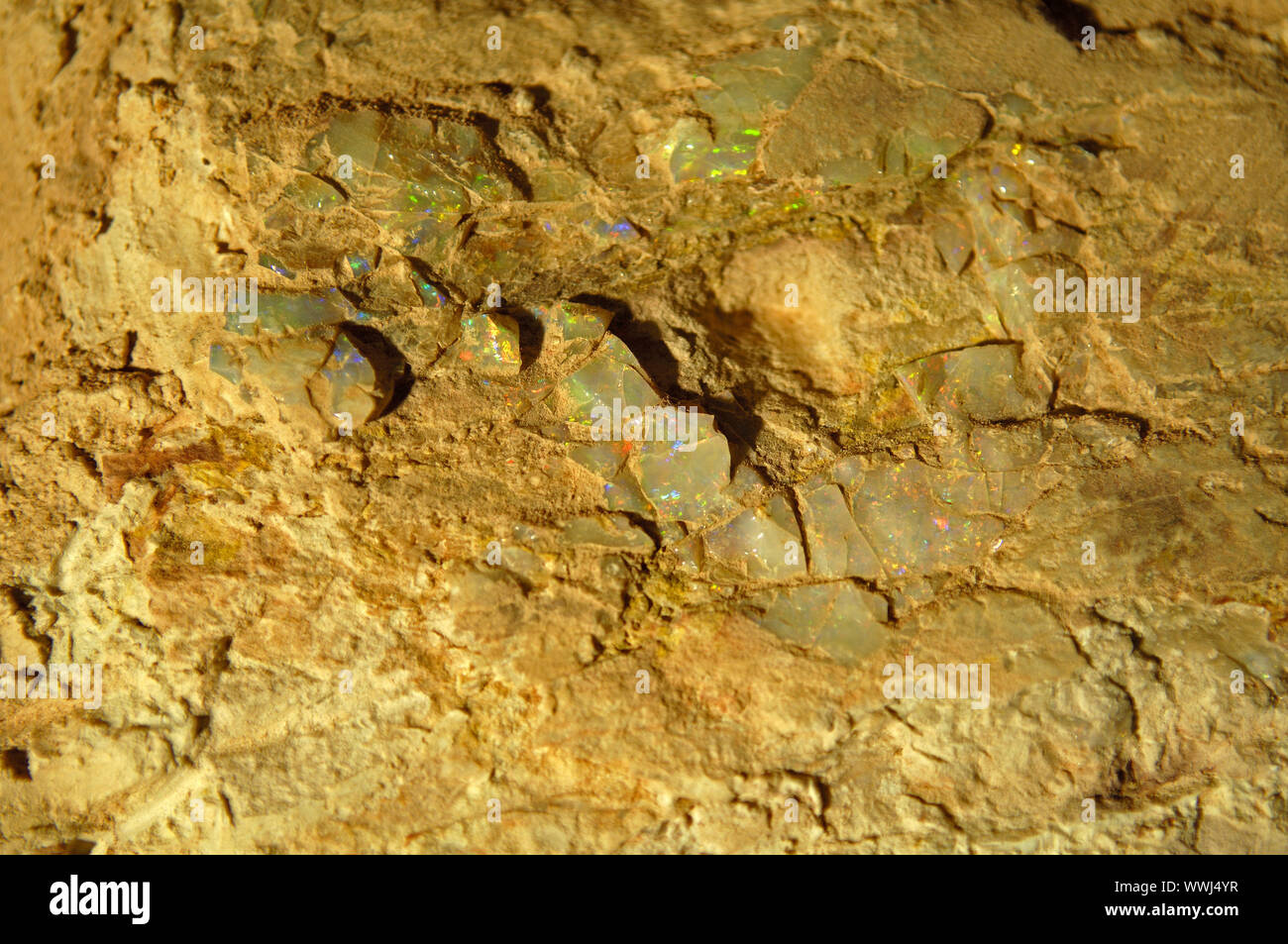 Opal seam in Opalmine in Coober Pedy, South Australia Stock Photo - Alamy