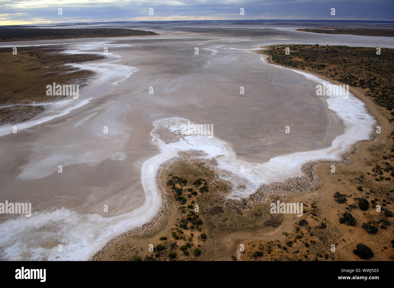 Lake amadeus hi-res stock photography and images - Alamy