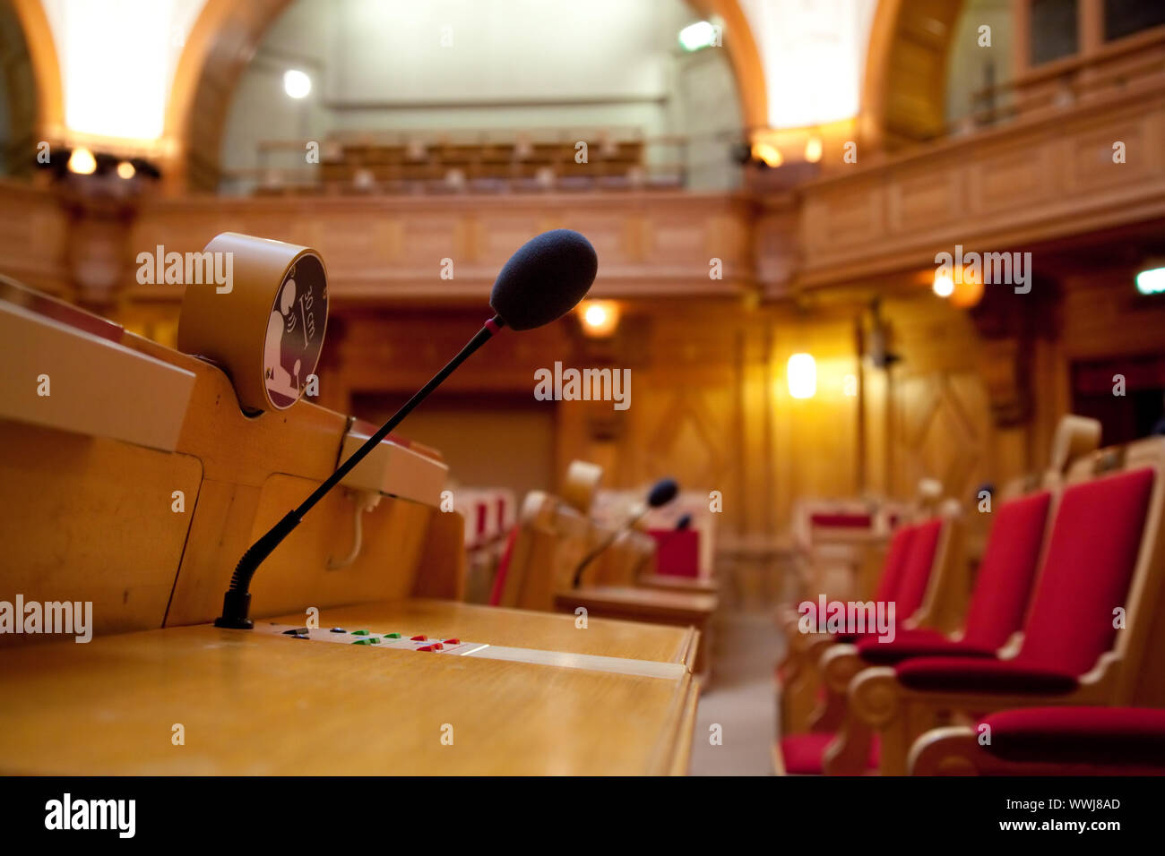Ceiling microphone hi-res stock photography and images - Alamy
