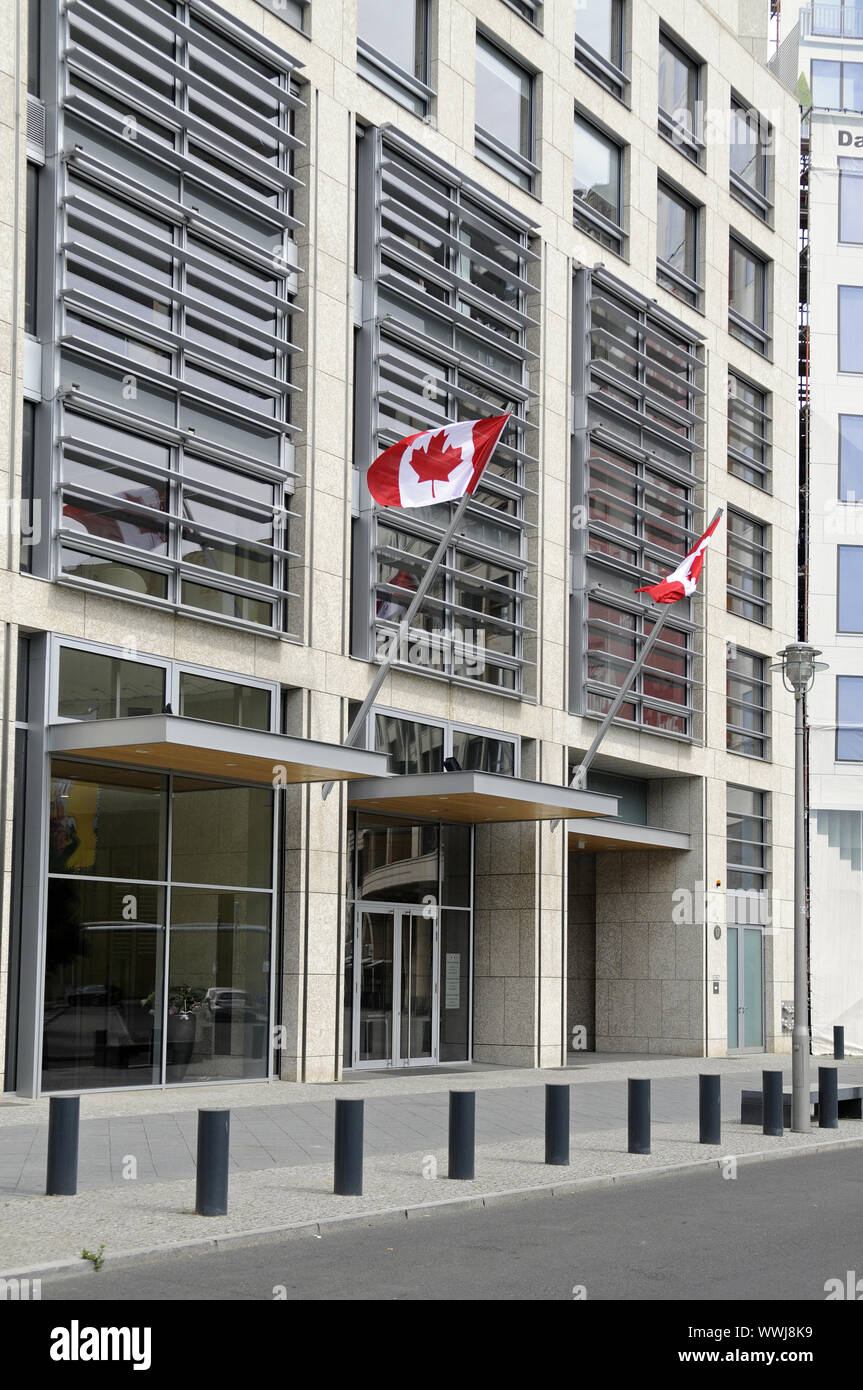 Canadian cities hi-res stock photography and images - Alamy