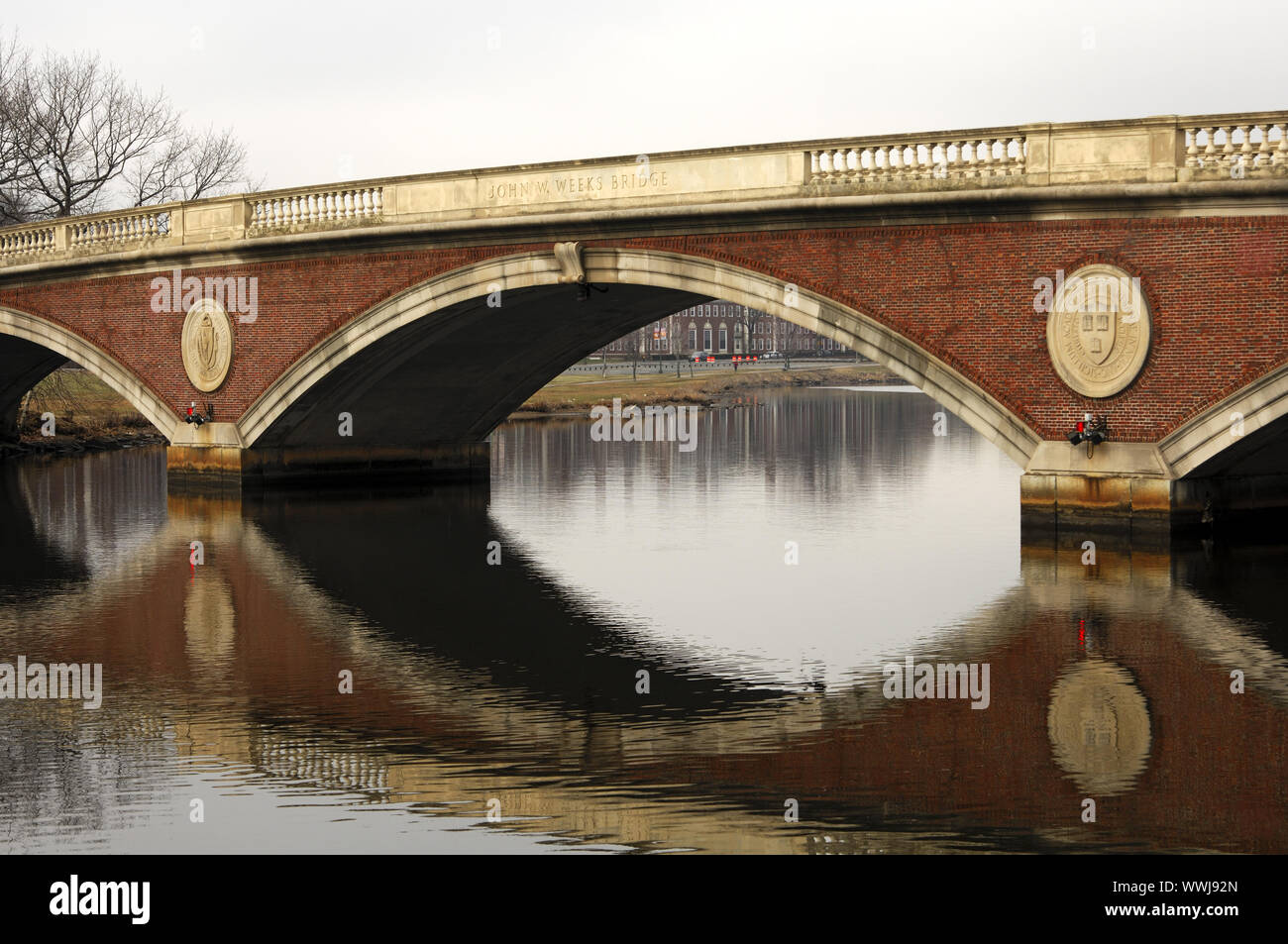 Bridge over at Charles River, Cambridge Stock Photo - Alamy