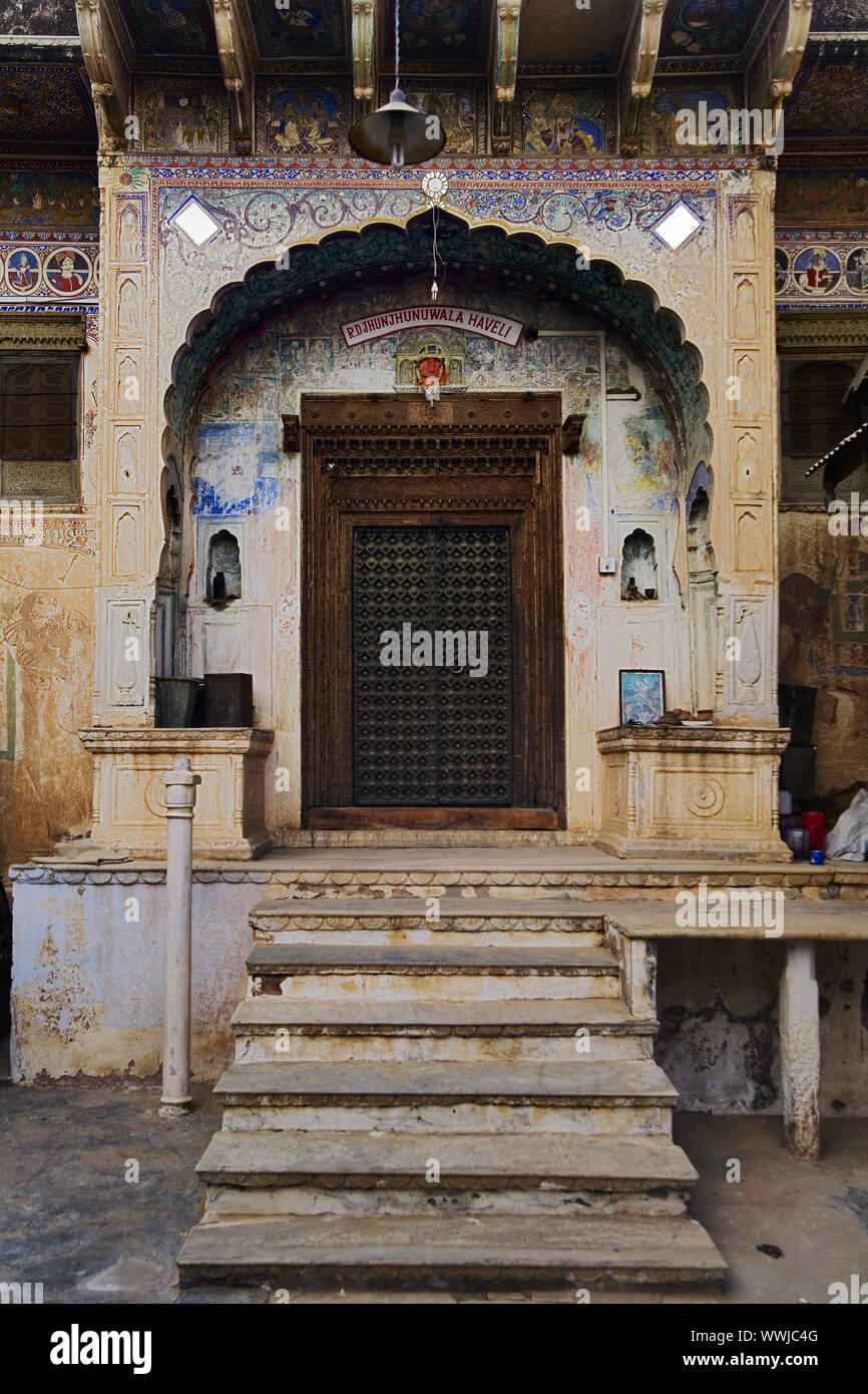 old palaces in Manesar, Mandawa, Rajasthan, North India, India Stock ...