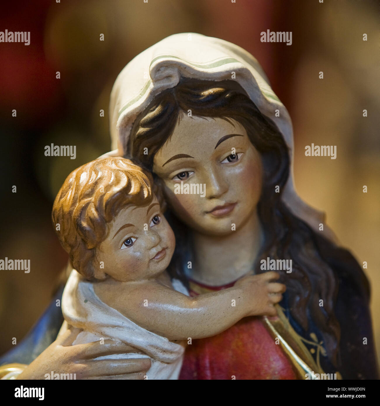 Maria and christ statue hi-res stock photography and images - Alamy