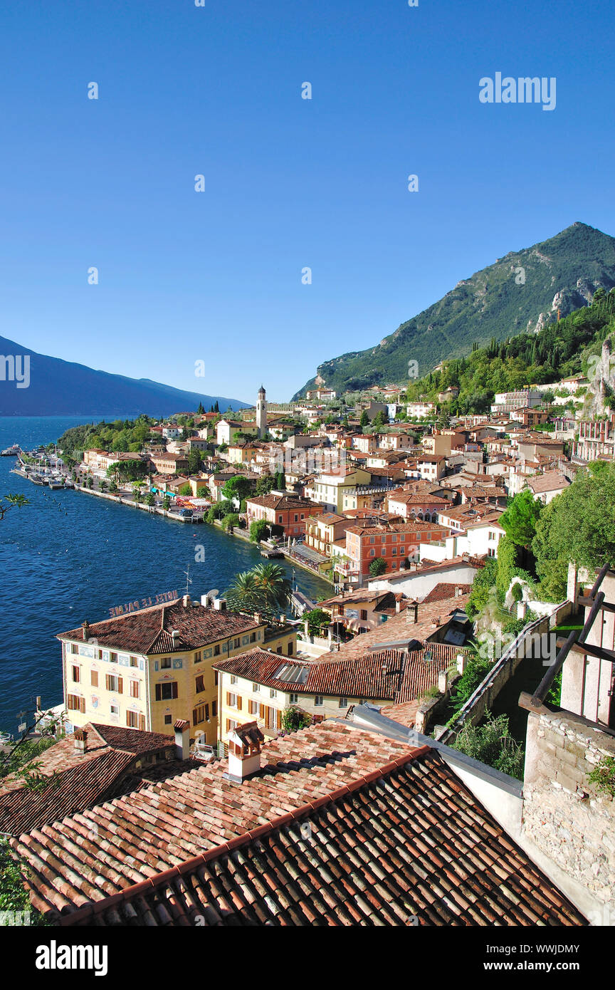 Limone sul garda am gardasee hi-res stock photography and images - Alamy