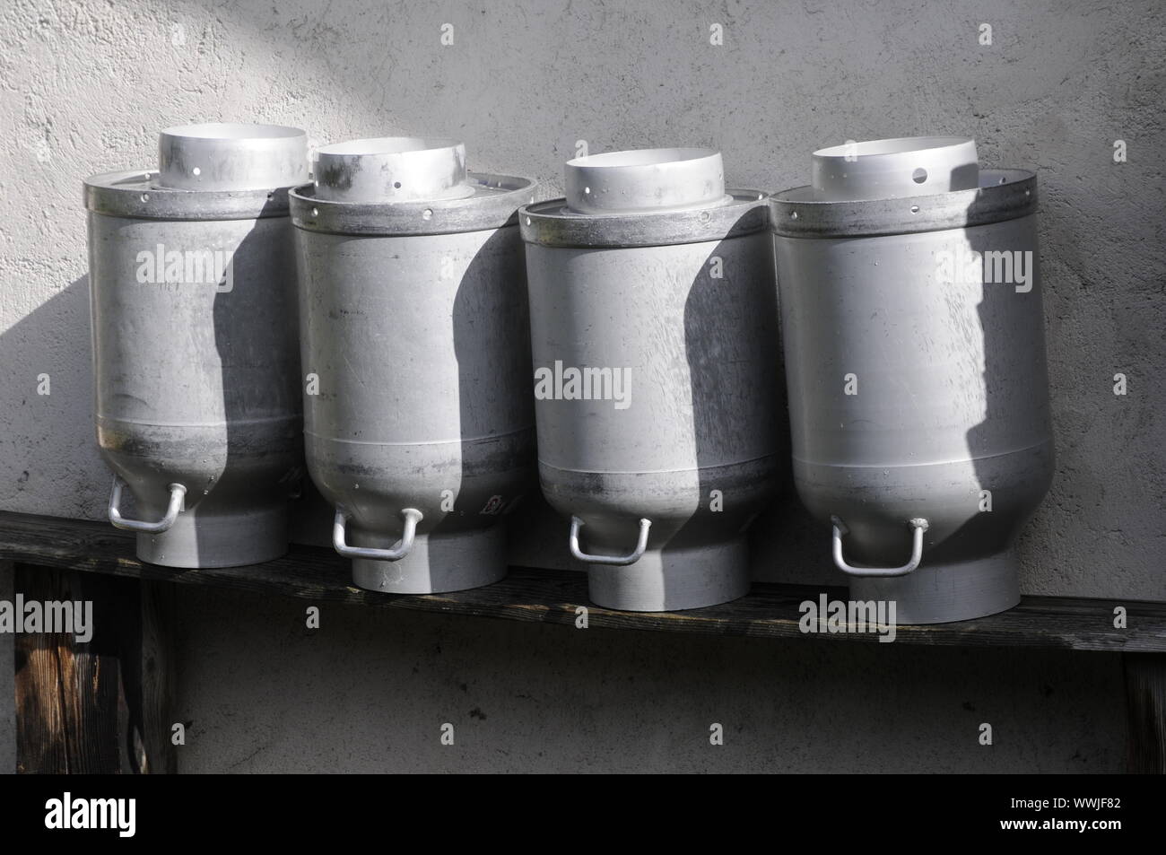 Milk cans at the alp hi-res stock photography and images - Alamy