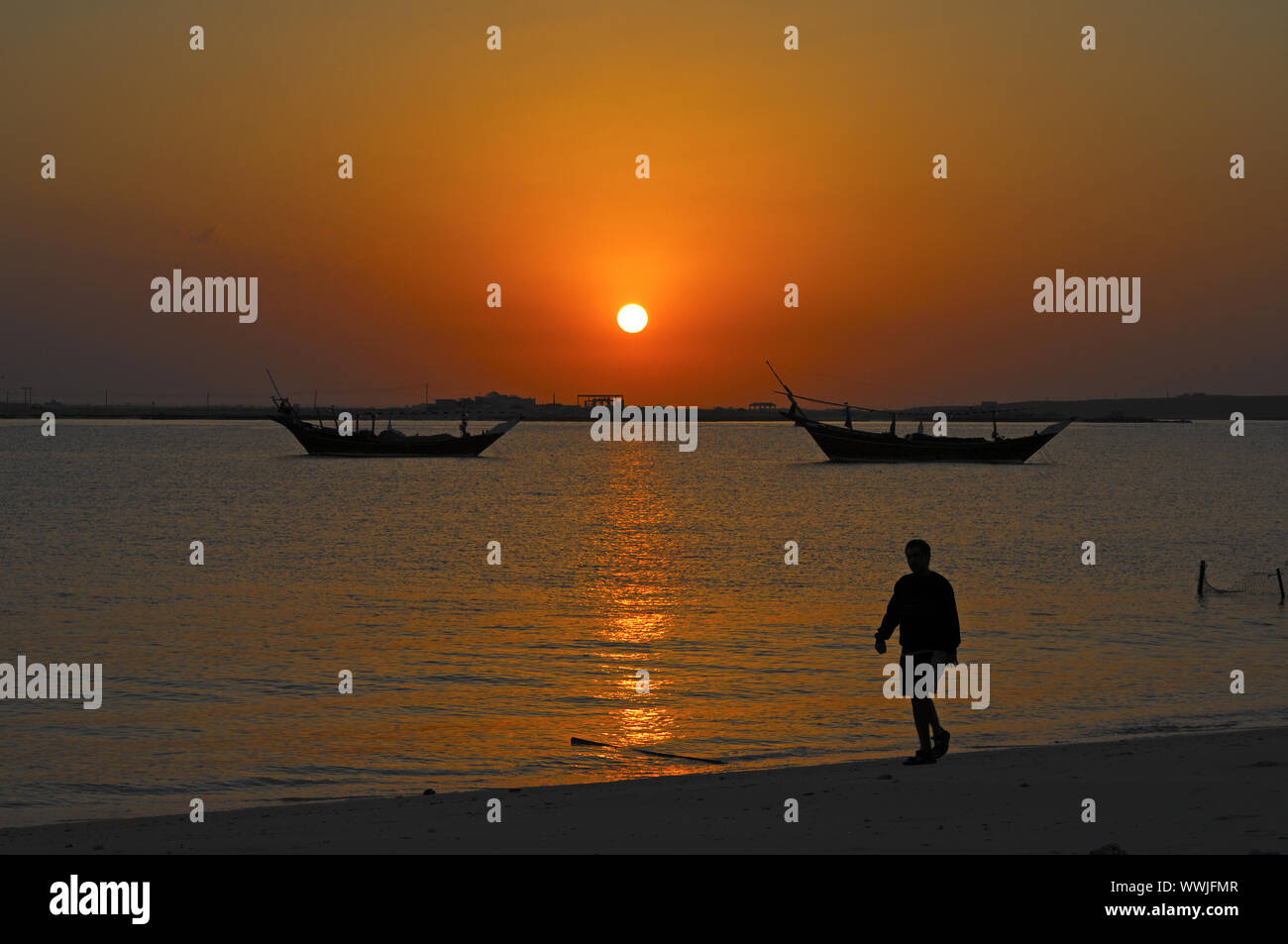 Morning at the Arabian Sea at Ras Al-Hadd Stock Photo - Alamy