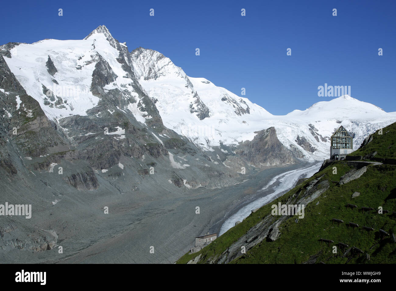 High tauern mountain range hi-res stock photography and images - Alamy