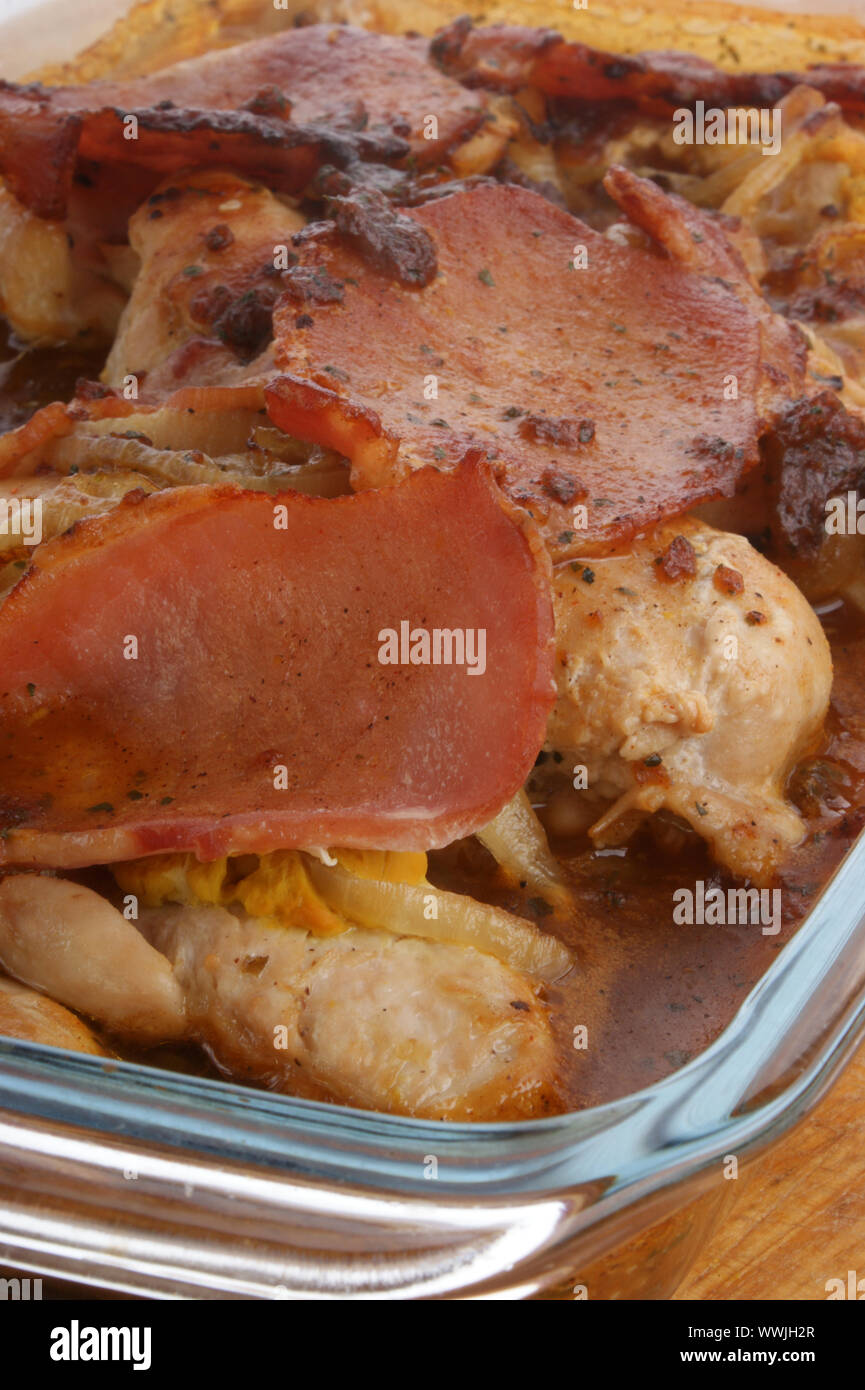grilled chicken fillet with organic onion and bacon Stock Photo - Alamy