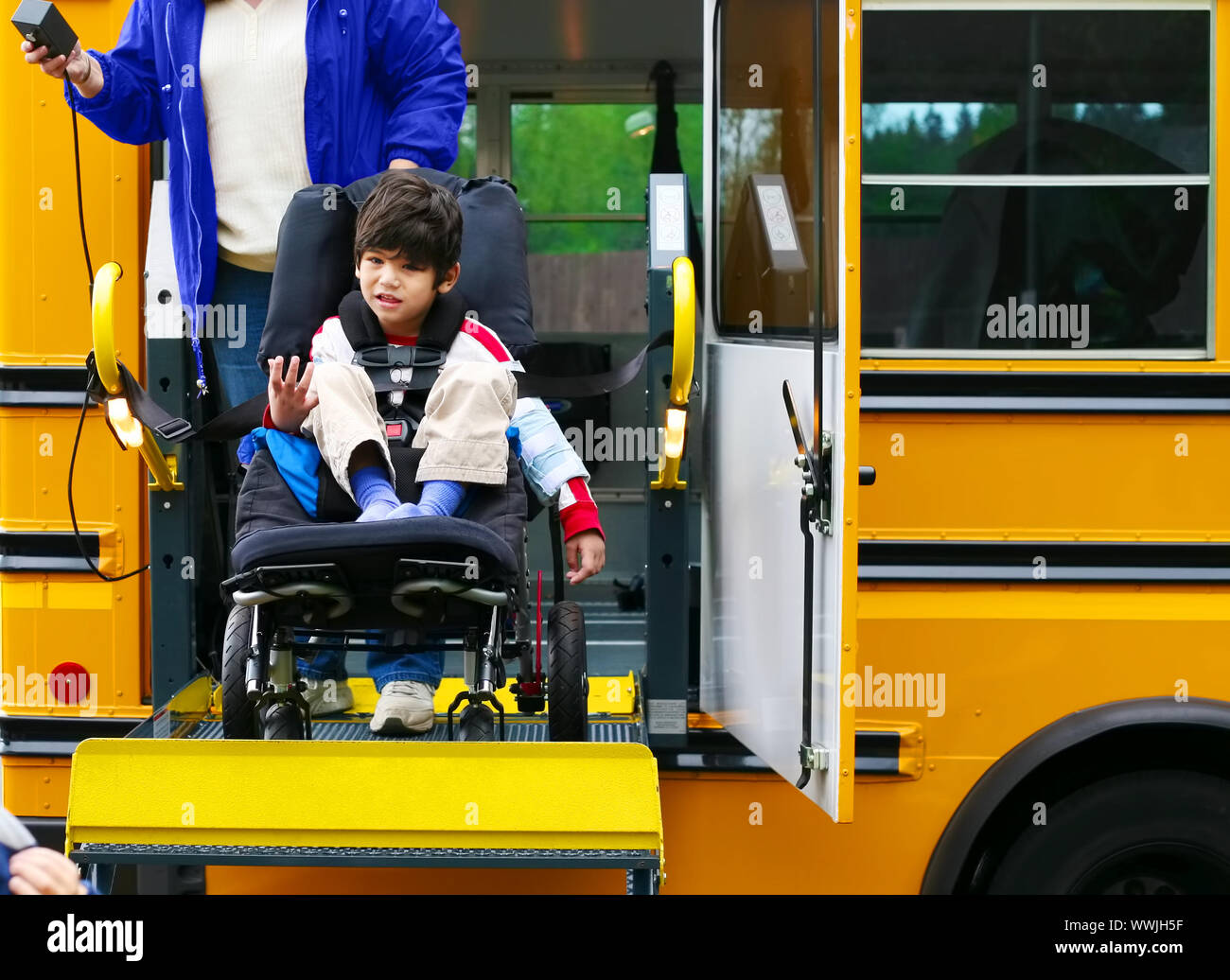 Disabled ramp bus hi-res stock photography and images - Alamy