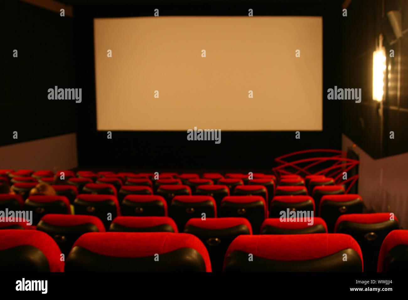 darkness cinema screen movie performance Stock Photo - Alamy