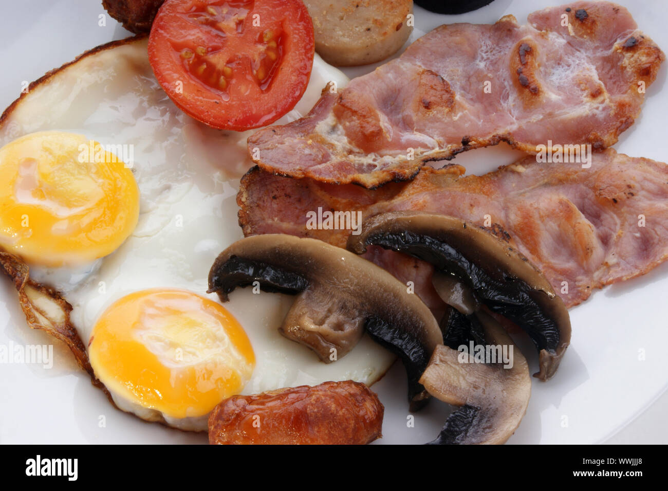 traditional irish breakfast on a large plate Stock Photo - Alamy