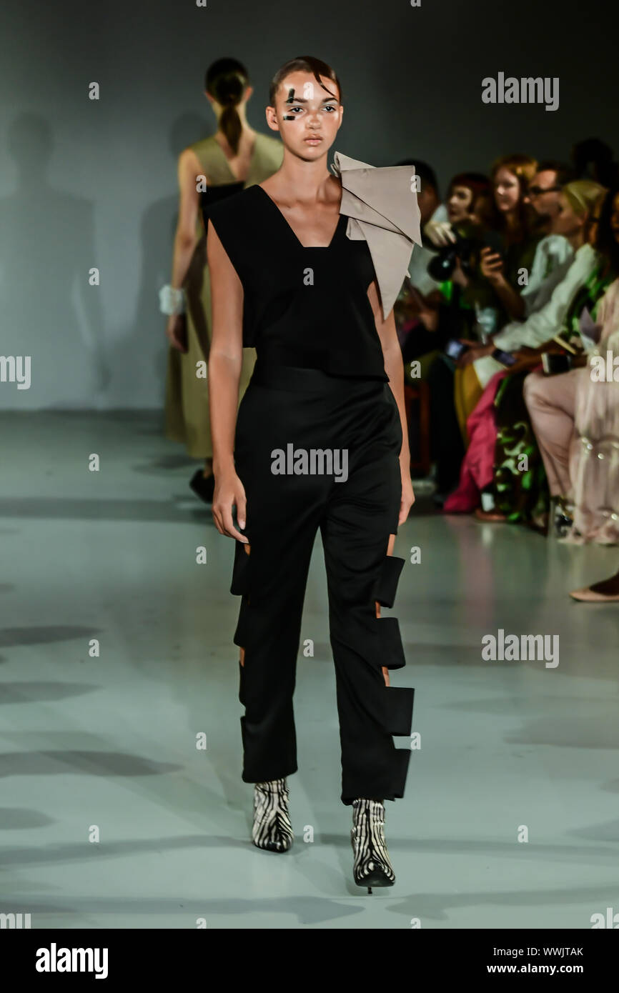 Ss 20 collection hi-res stock photography and images - Alamy