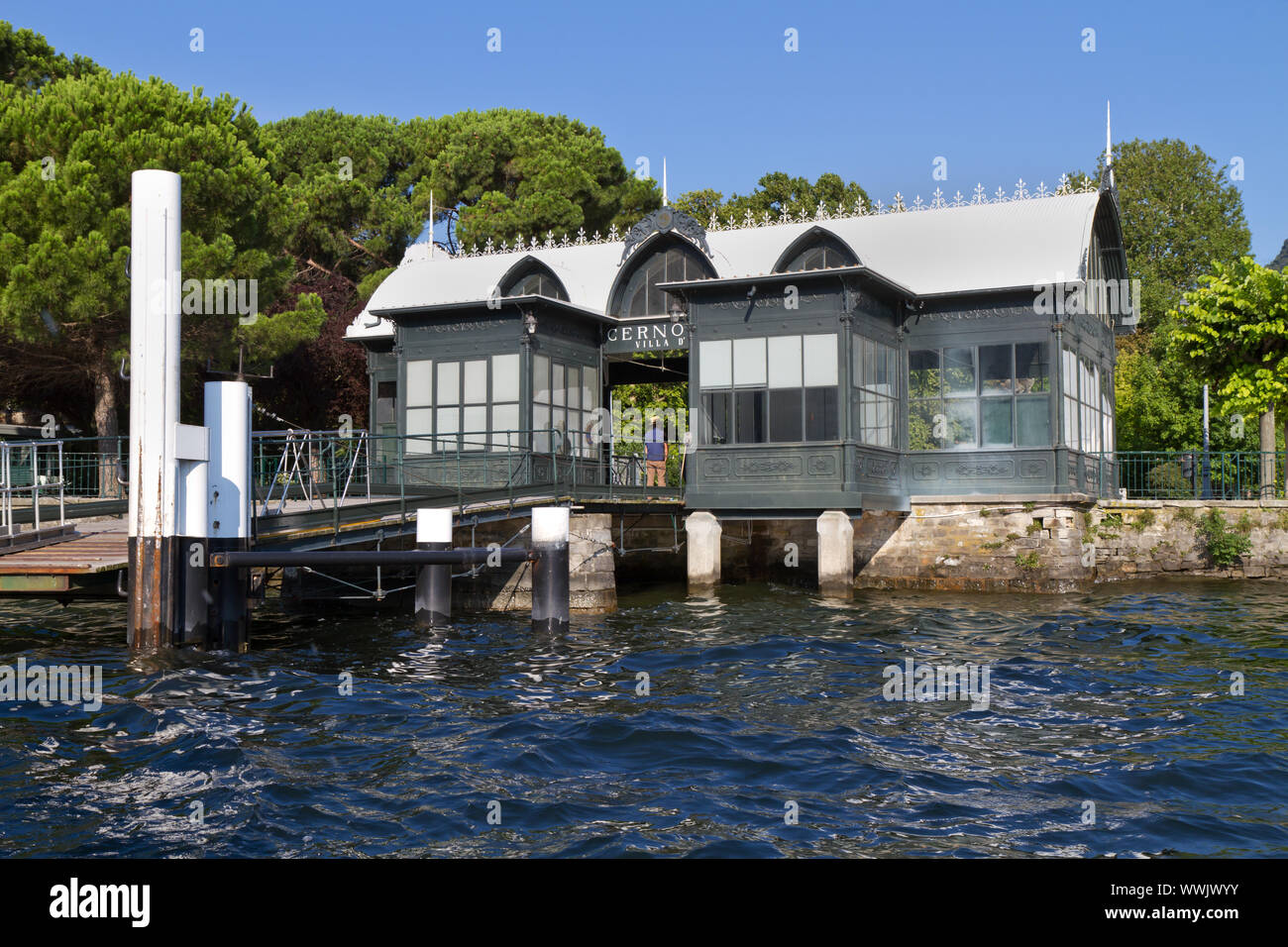 Boat dock in Cernobbio on Lake Como, Italy Stock Photo - Alamy