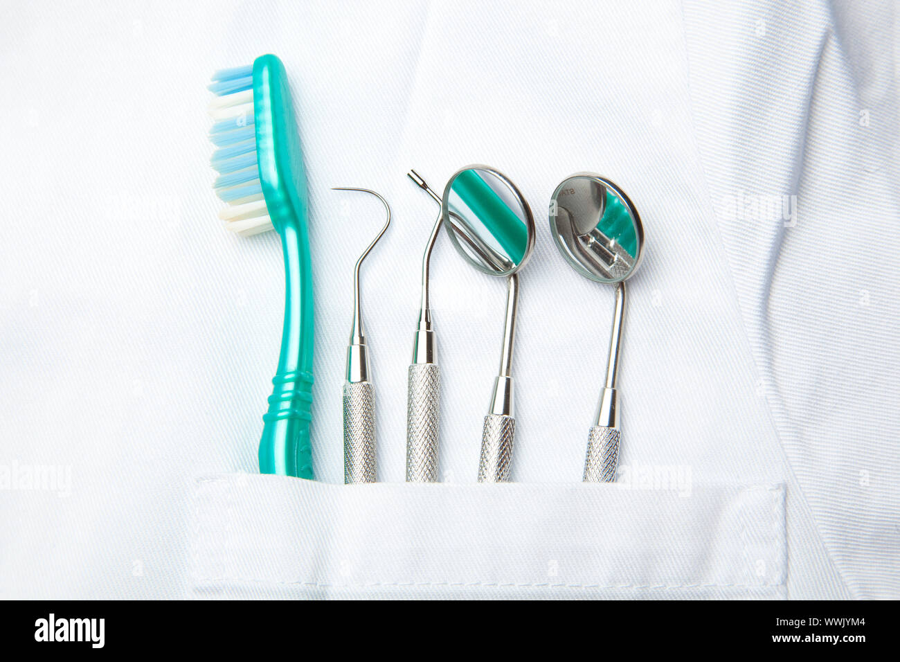 Dentist pocket toothbrush hi-res stock photography and images - Alamy