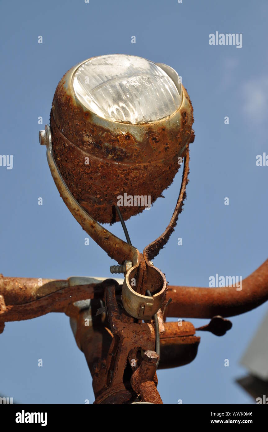Old bicycle lamp Stock Photo - Alamy