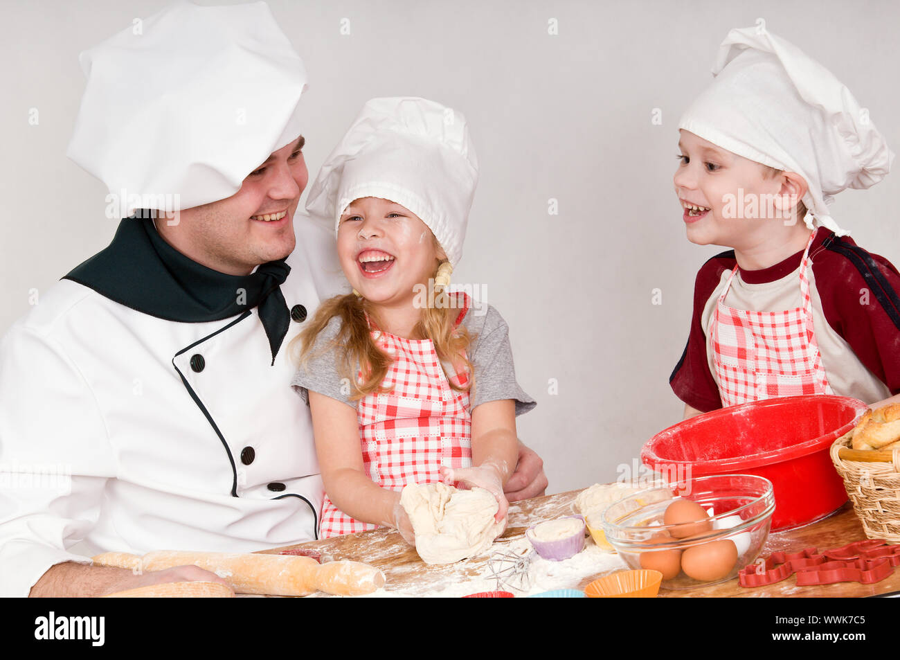 Egg dishes hi-res stock photography and images - Alamy